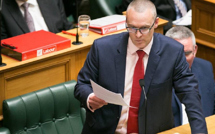 Work suspended on $100m DHB IT project amid political slanging match