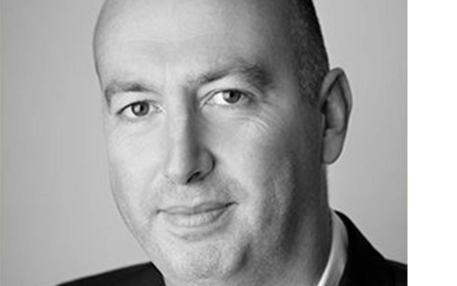 Director dies after money laundering warning