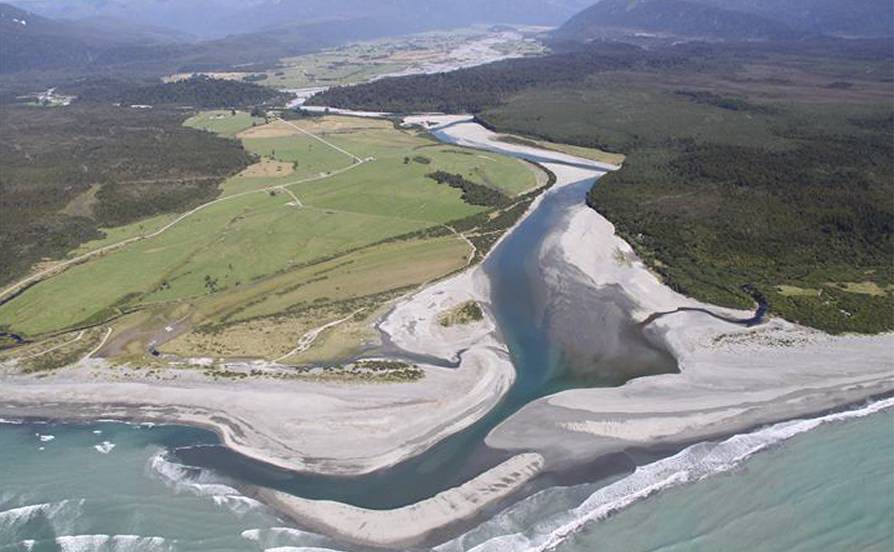 Parker declines power scheme in ‘pristine’ river