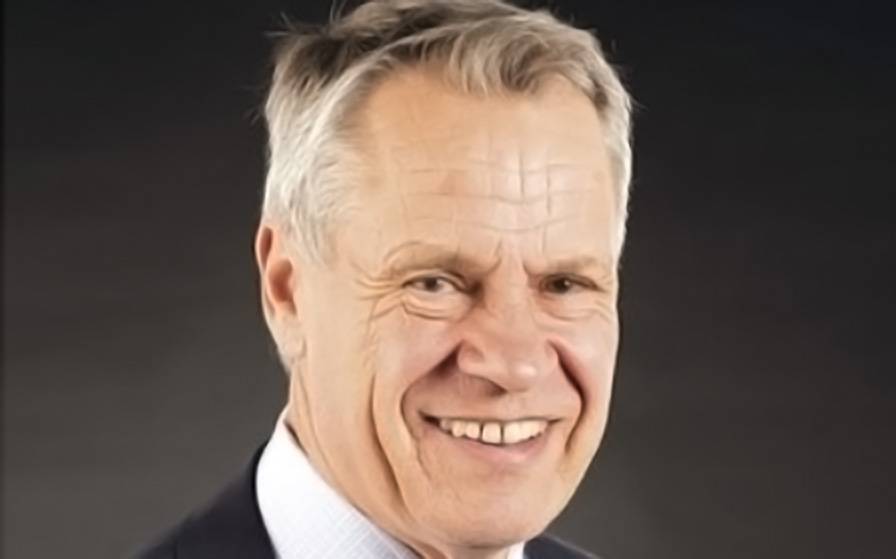 Featured NBR Lister: Philip Carter