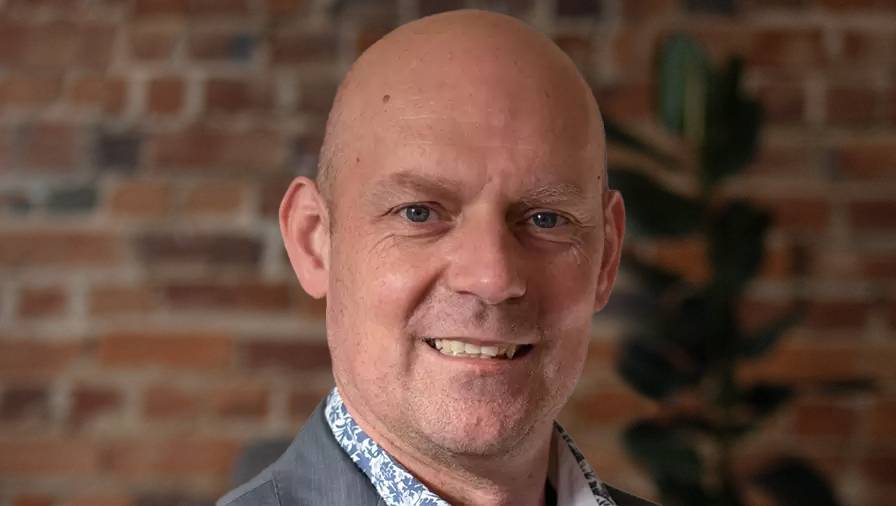 Out of Office Reply: Oliver Mander