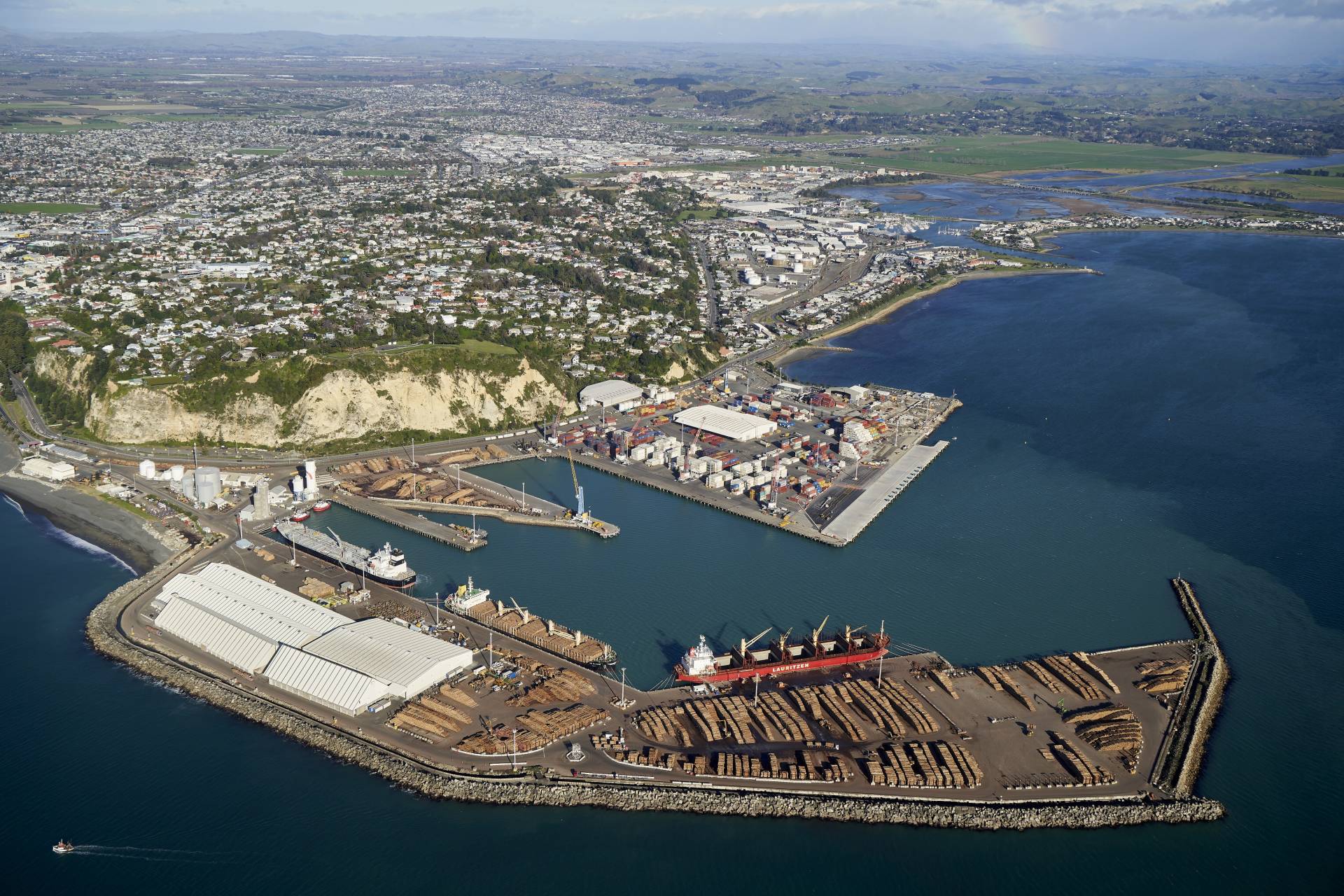 Napier Port ready to help relieve pressure on other ports