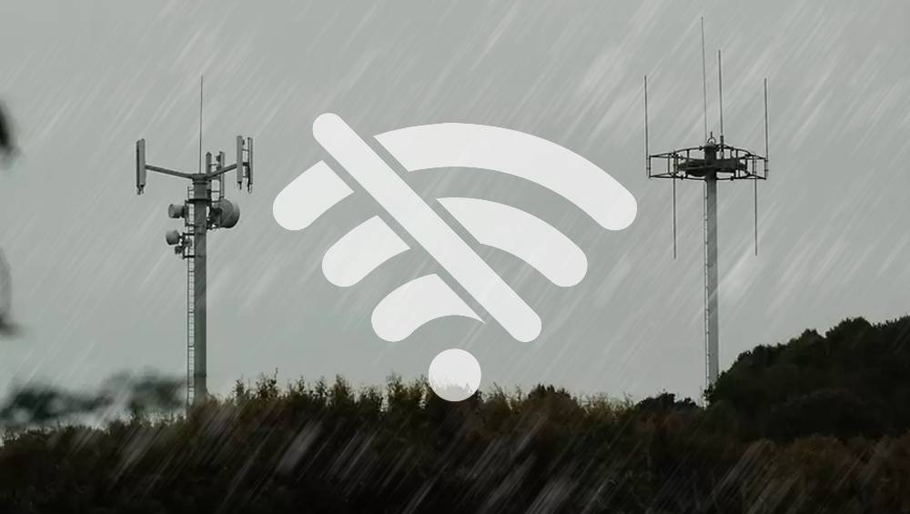 Communications disrupted by power cuts and fibre cable damage