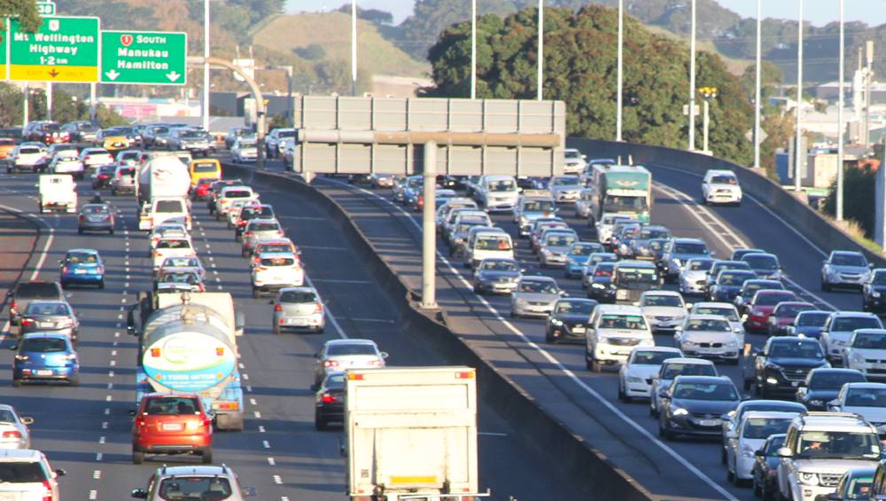 Government outlines plan for roads and public transport