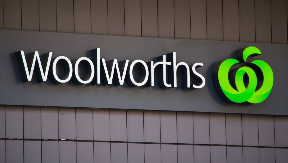 Woolworths profits dip but shareholders get special dividend