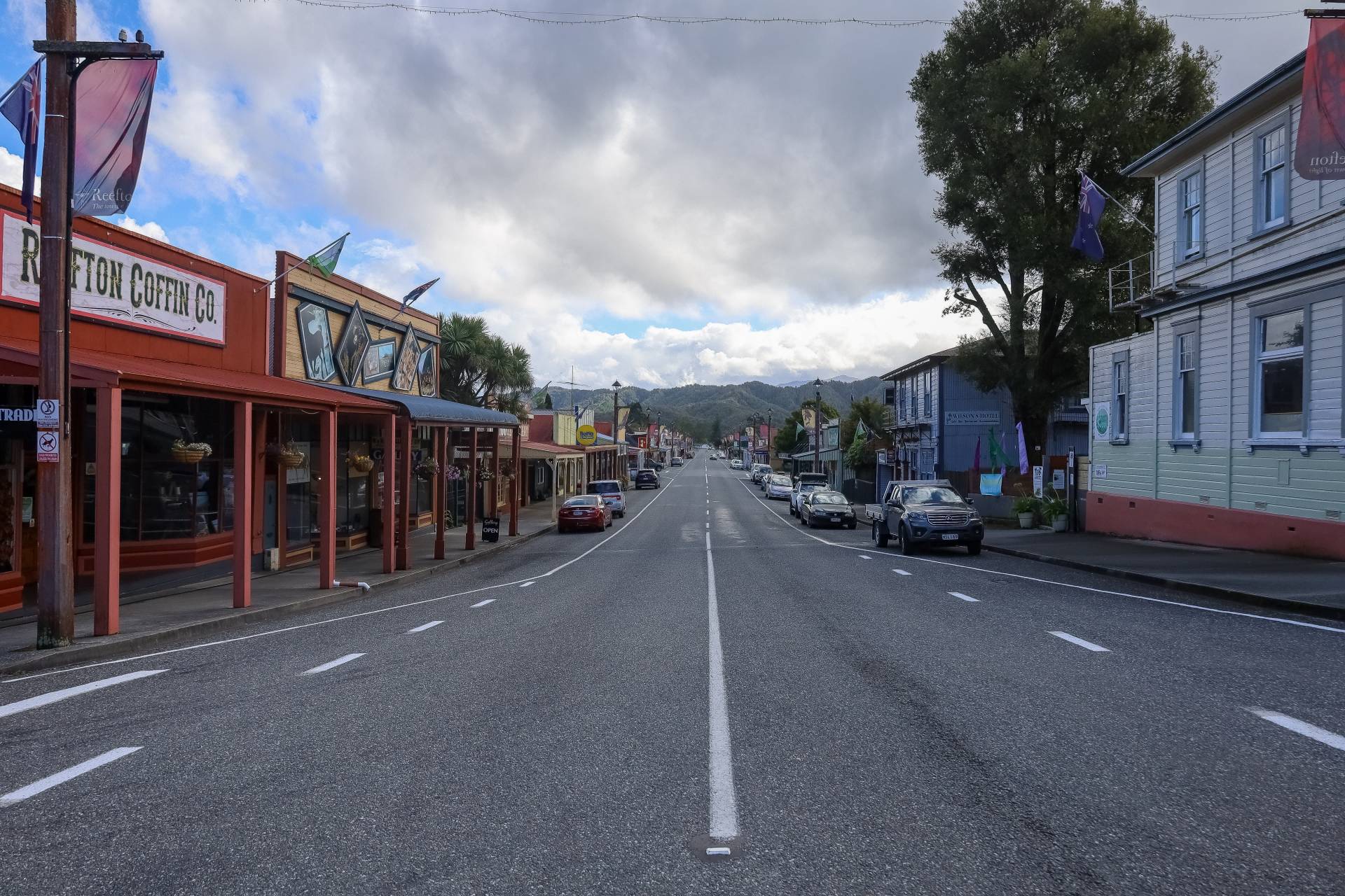 Reefton gold permits move to Canada