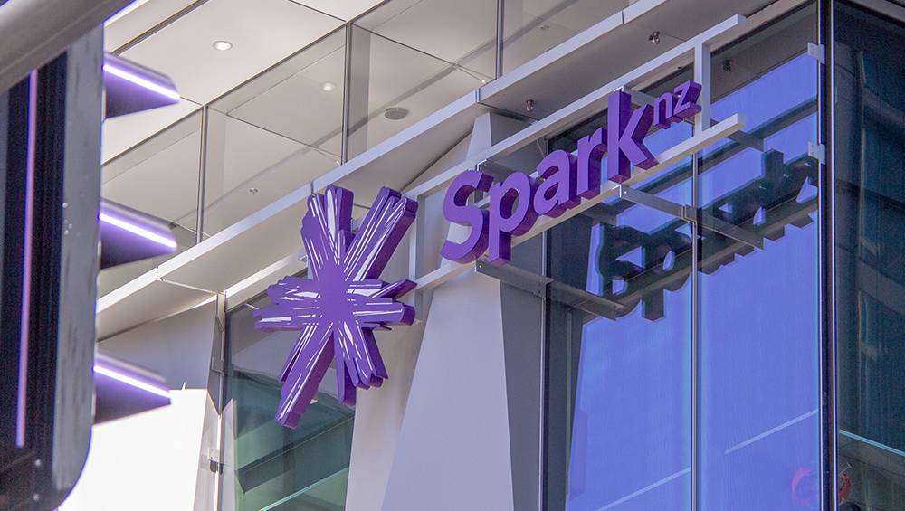 Spark shares could ‘take a hiding’, OCR to drop 25bps this week