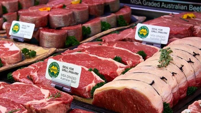 Australia drops ban on US beef imports