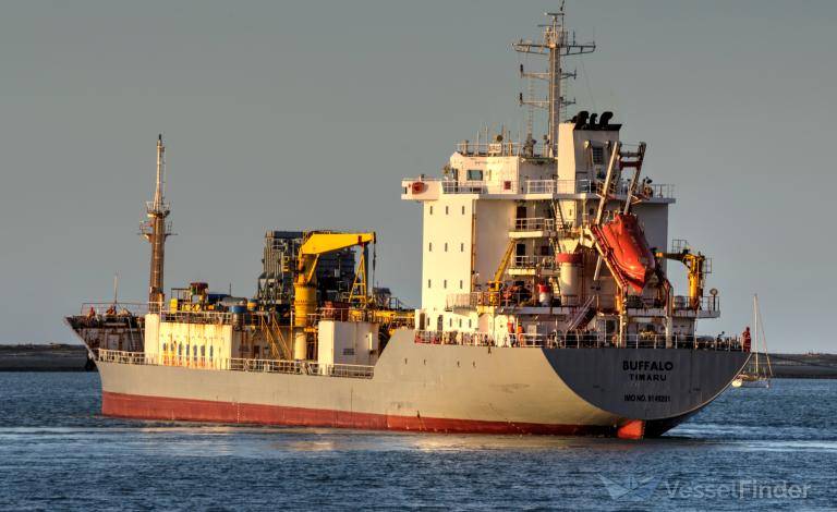 Union wants to cement jobs, retain NZ-crewed Holcim ship