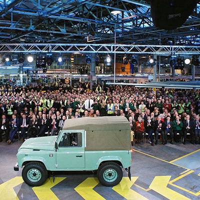 Car Torque: Last Land Rover Defender leaves production line