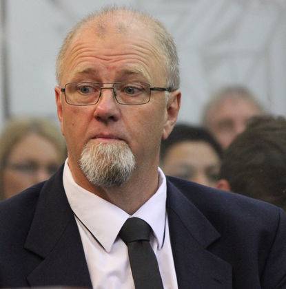 Journalists' opposing views on Lundy