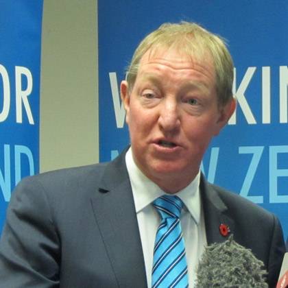 Cabinet reshuffle could resolve the Smith issue