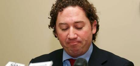 Gilmore says he'll quit Parliament