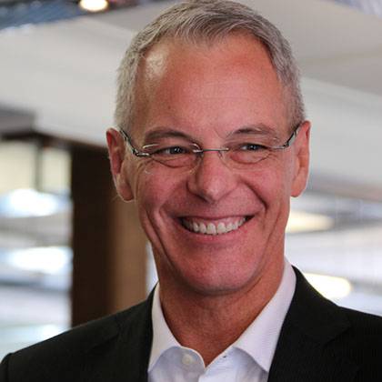 Simon Dallow signs to NBR
