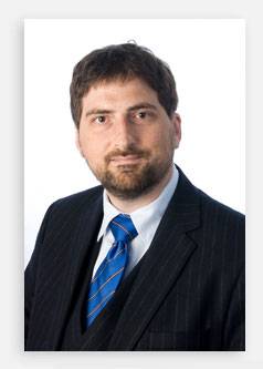 Count to 10 and calm down, judge tells Felix Geiringer