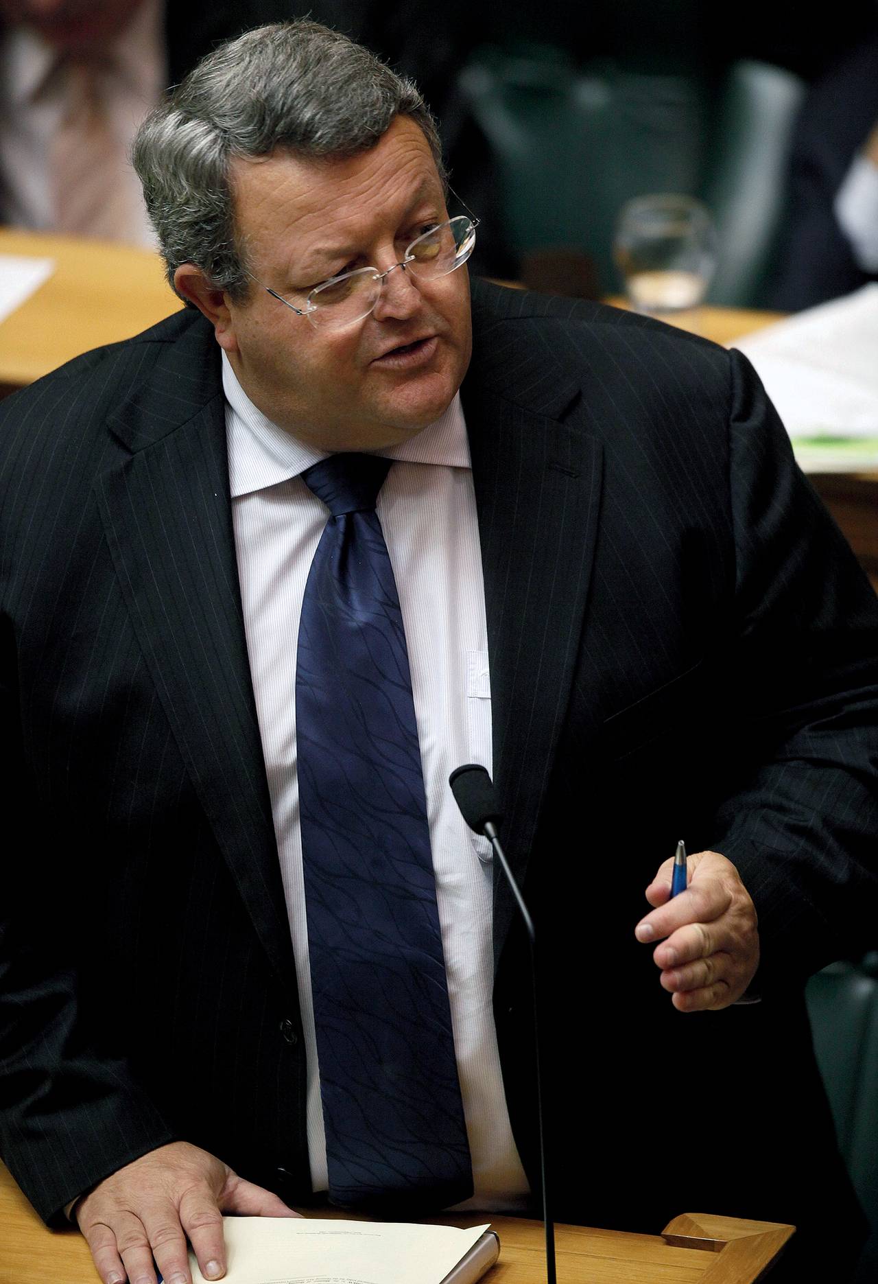 Brownlee rapped over knuckles by top lawyer