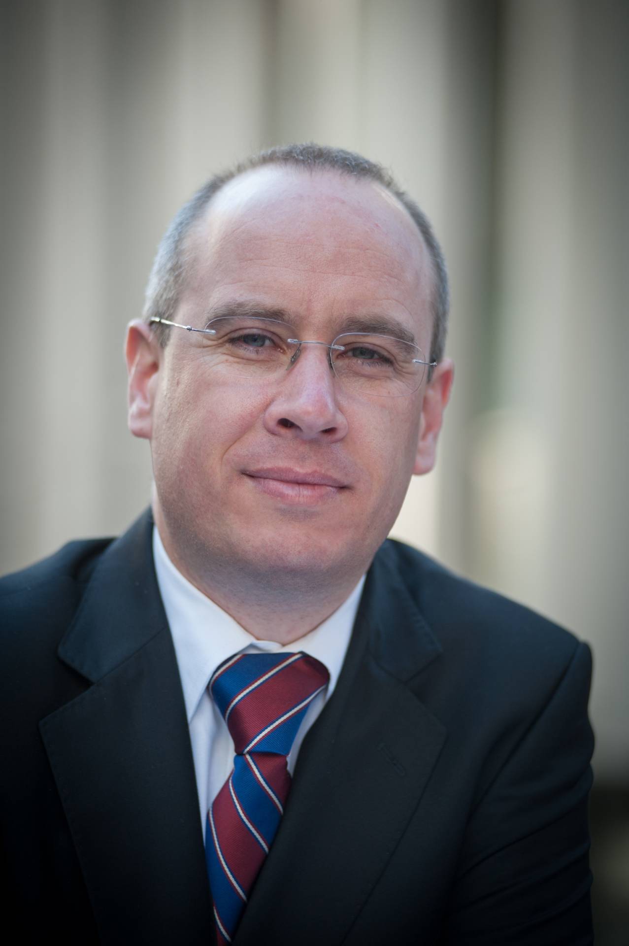 Chorus: Who wins and who loses