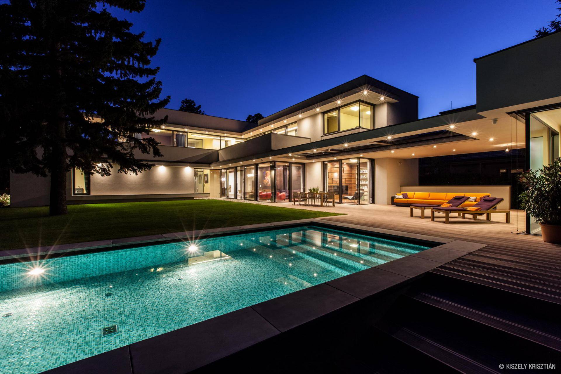 High-end property market strong in uncertain times, agents say