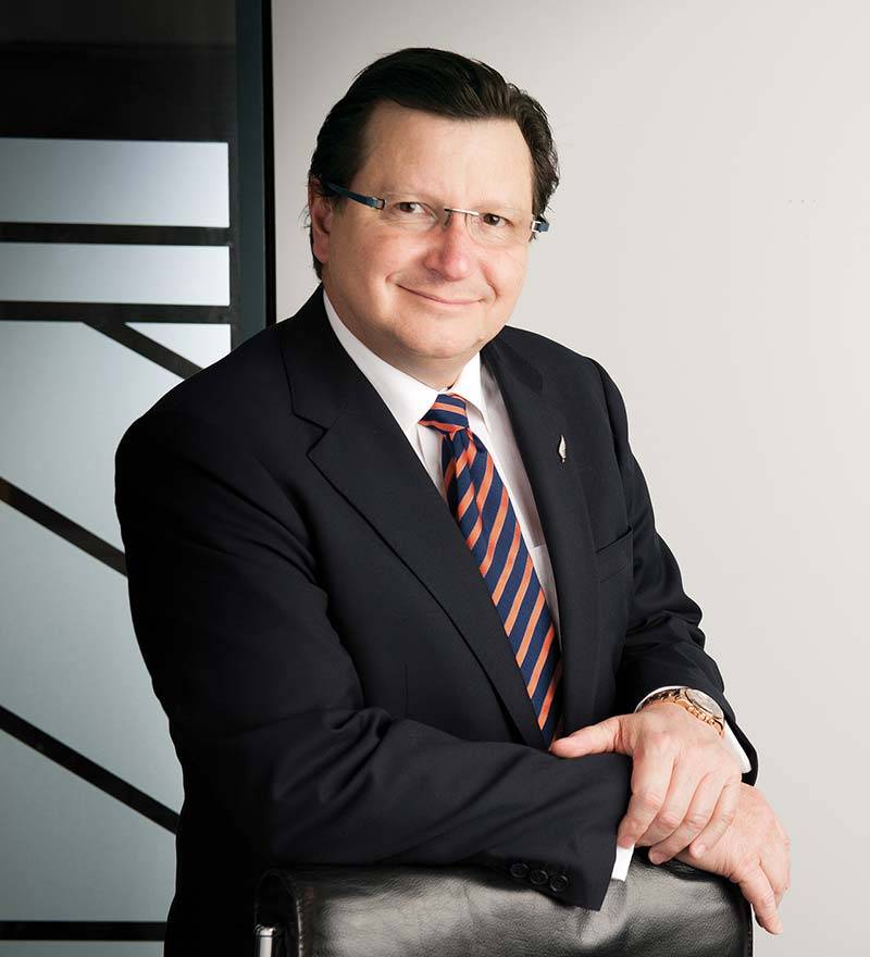 Ex SkyCity CEO sells down