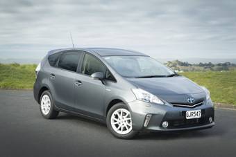 Toyota Prius V: Shifting into a true believer