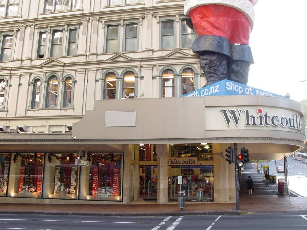 Whitcoulls goes; Farmers moves into Auckland CBD