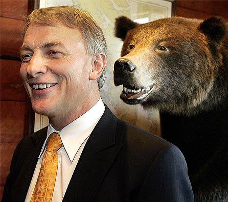 NZ POLITICS DAILY: Hope for Goff in close World Cup result?