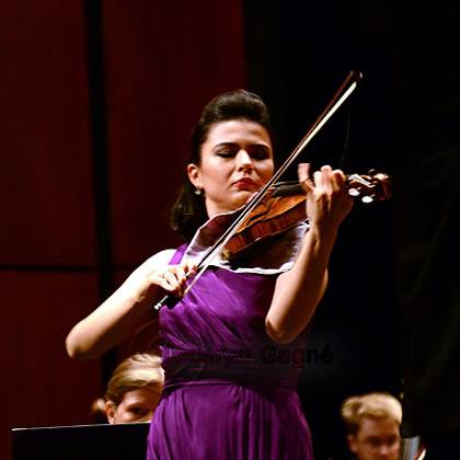 Canadian violinist provides spectacular performance