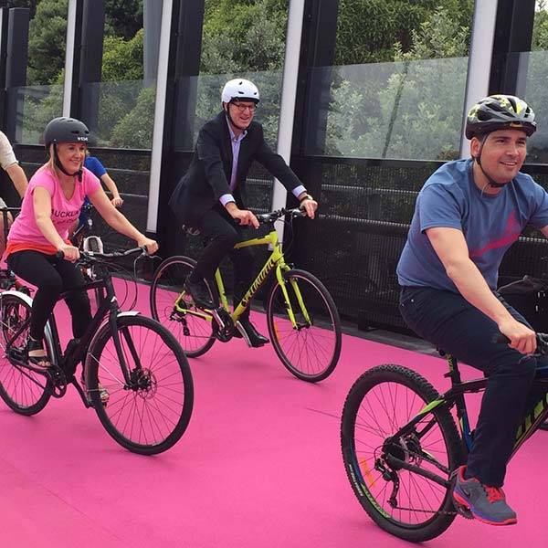 'Magenta Adventure' cycleway opens in Auckland