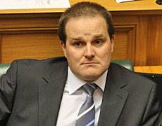 Simon Power to retire