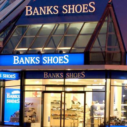 Shoe chain tips into receivership